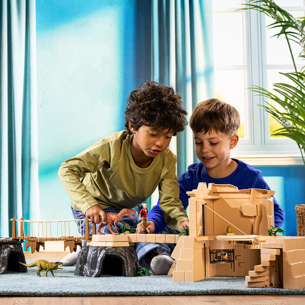 Figurines and Playsets | schleich®