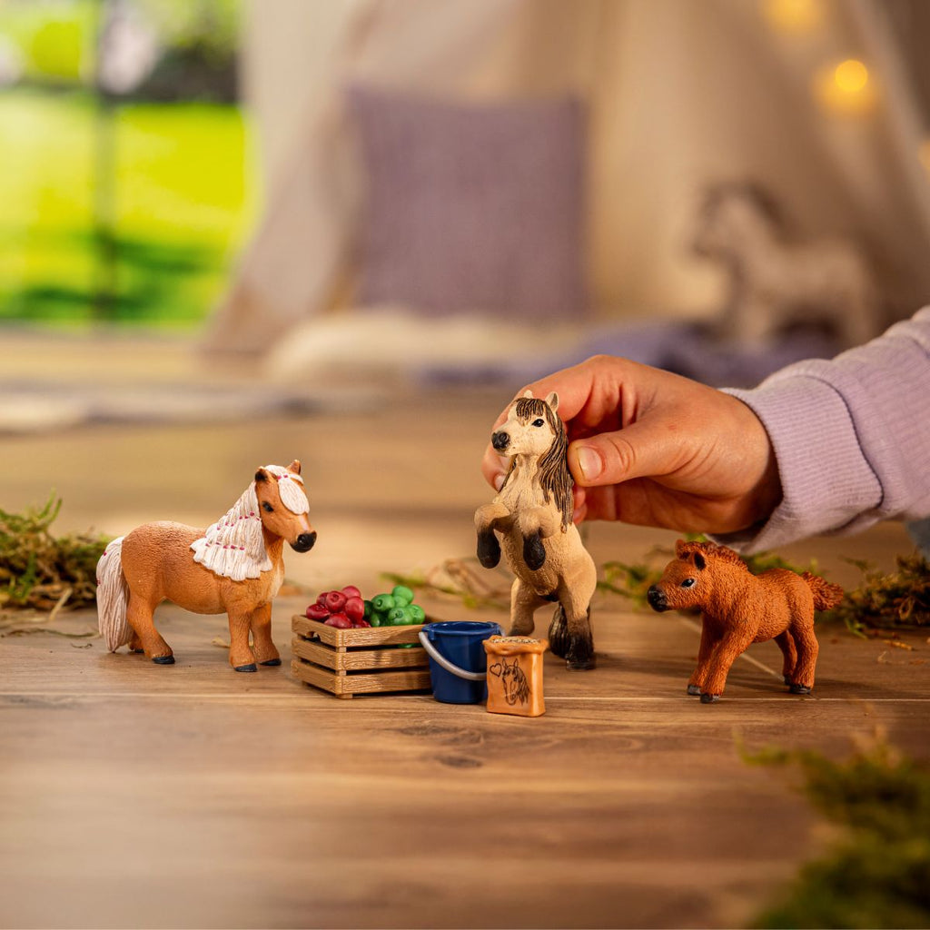 Miniature Shetland pony family 41432 | Schleich USA Inc.