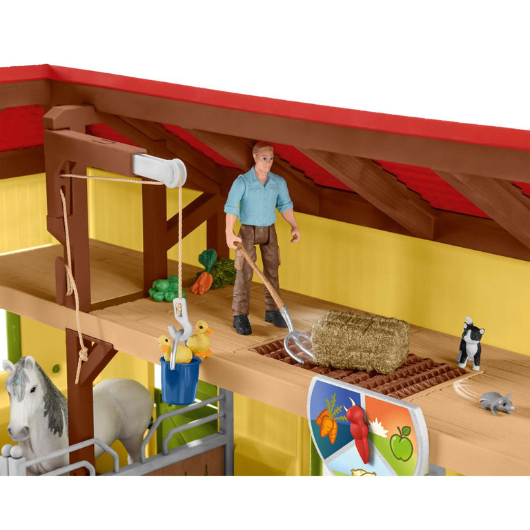 Horse stable 42485 | Schleich USA Inc.